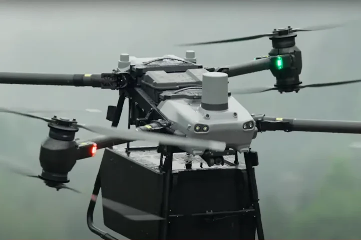 DJI has revealed its first delivery drone the DJI FlyCart 30 Locate2u